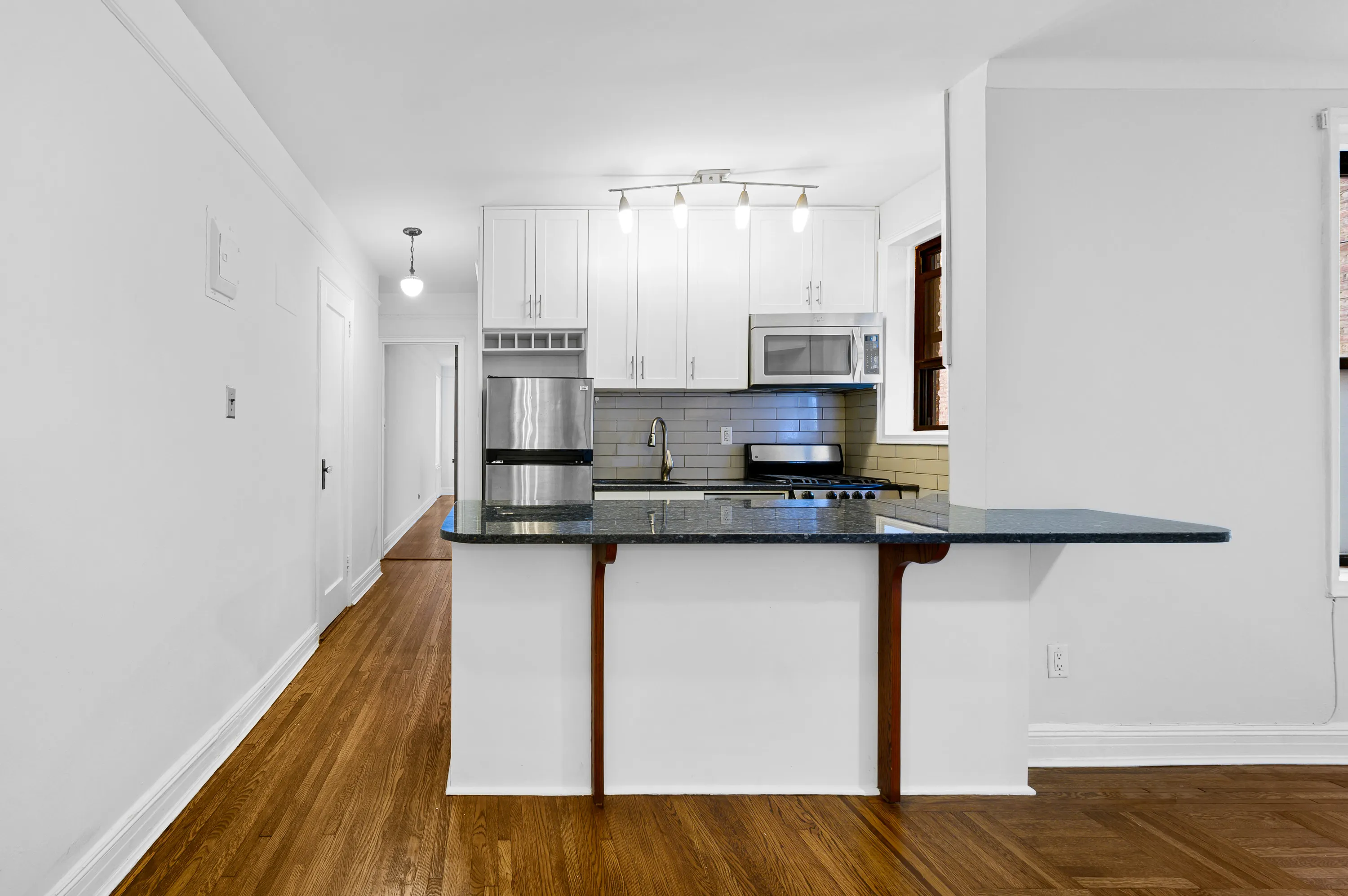415 Ocean Parkway #1A in Kensington, Brooklyn | StreetEasy