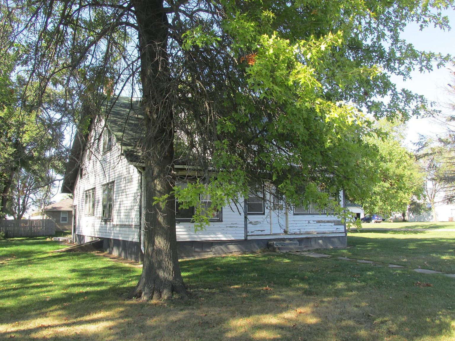204 Grant St, Liscomb, IA 50148 | Zillow