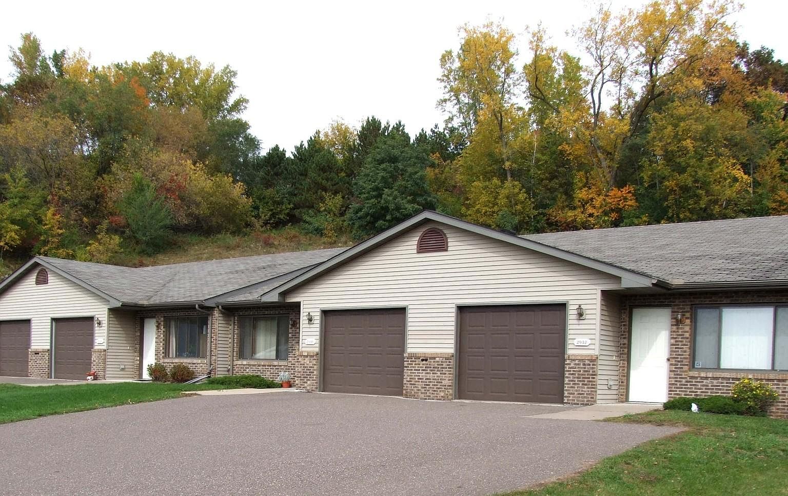 2928 Shady Grove Rd, Eau Claire, WI 54703 | Zillow