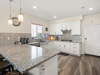 12531 Trail Sylmar CA | Zillow