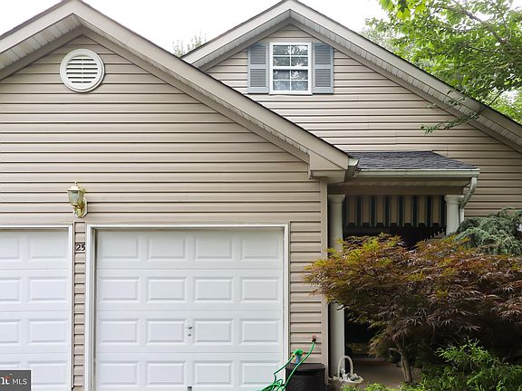 25 Impatiens Ct, Brick, NJ 08724 | Zillow