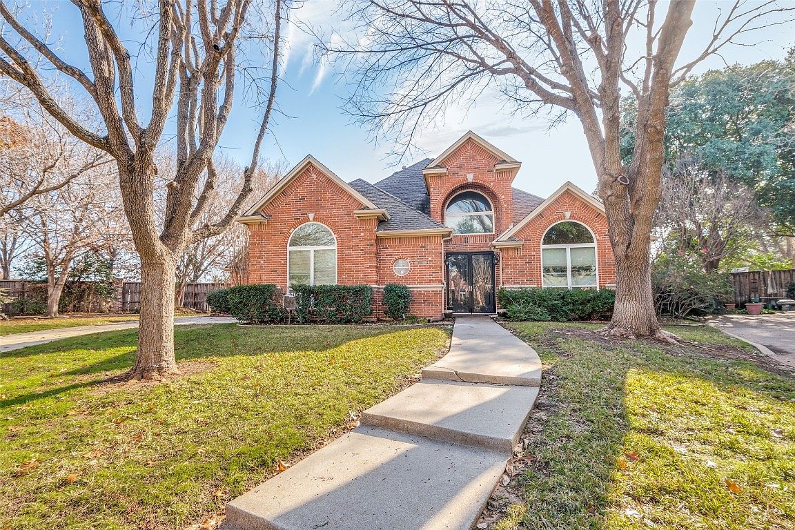 1001 Village Green Ct, Arlington, TX 76012 | Zillow