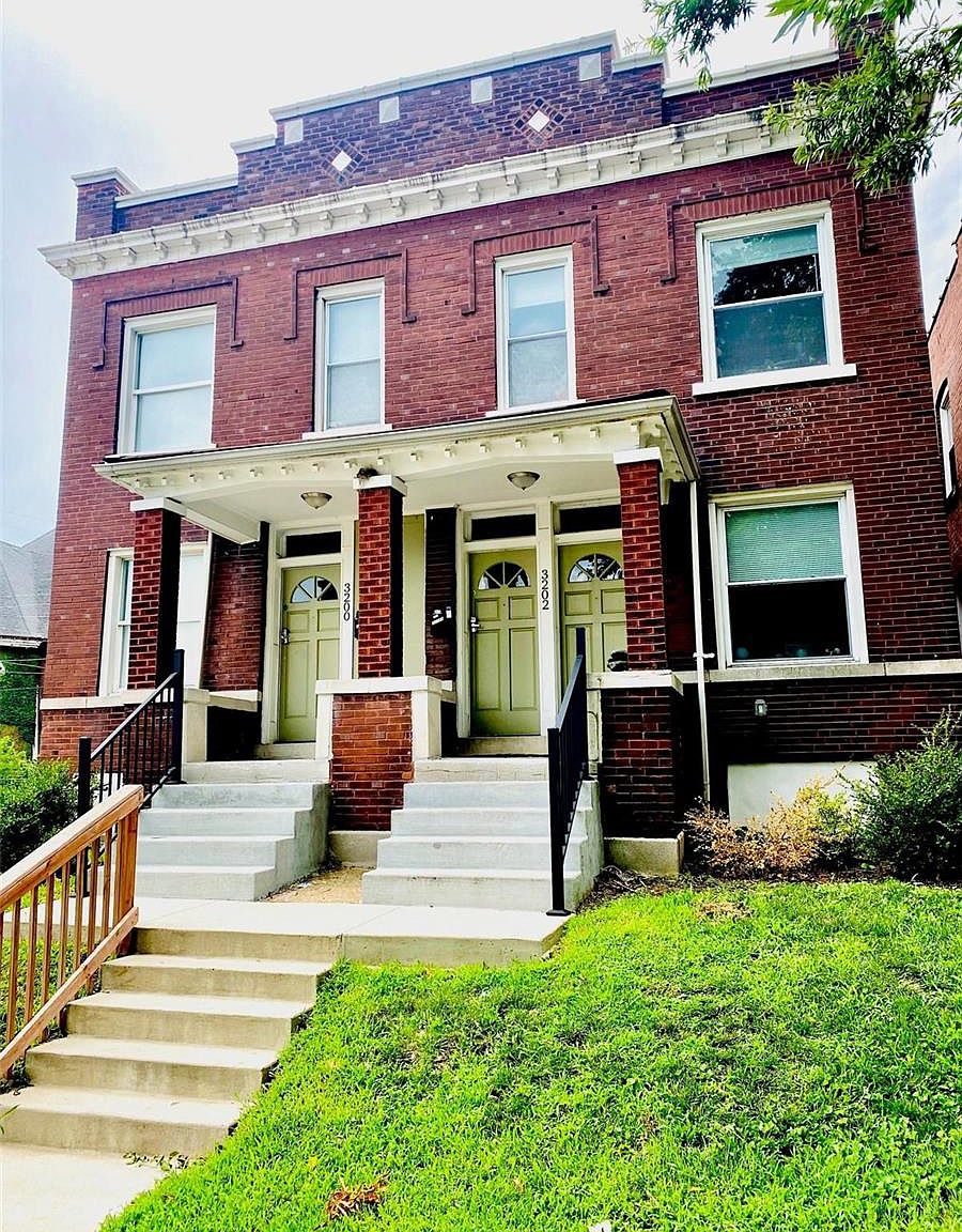 3200 Henrietta St, Saint Louis, MO 63104 | Zillow
