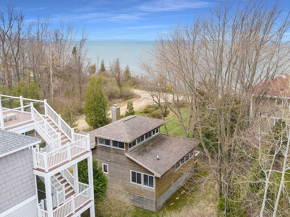 643 Lake Shore Dr, South Haven, MI 49090 | Zillow