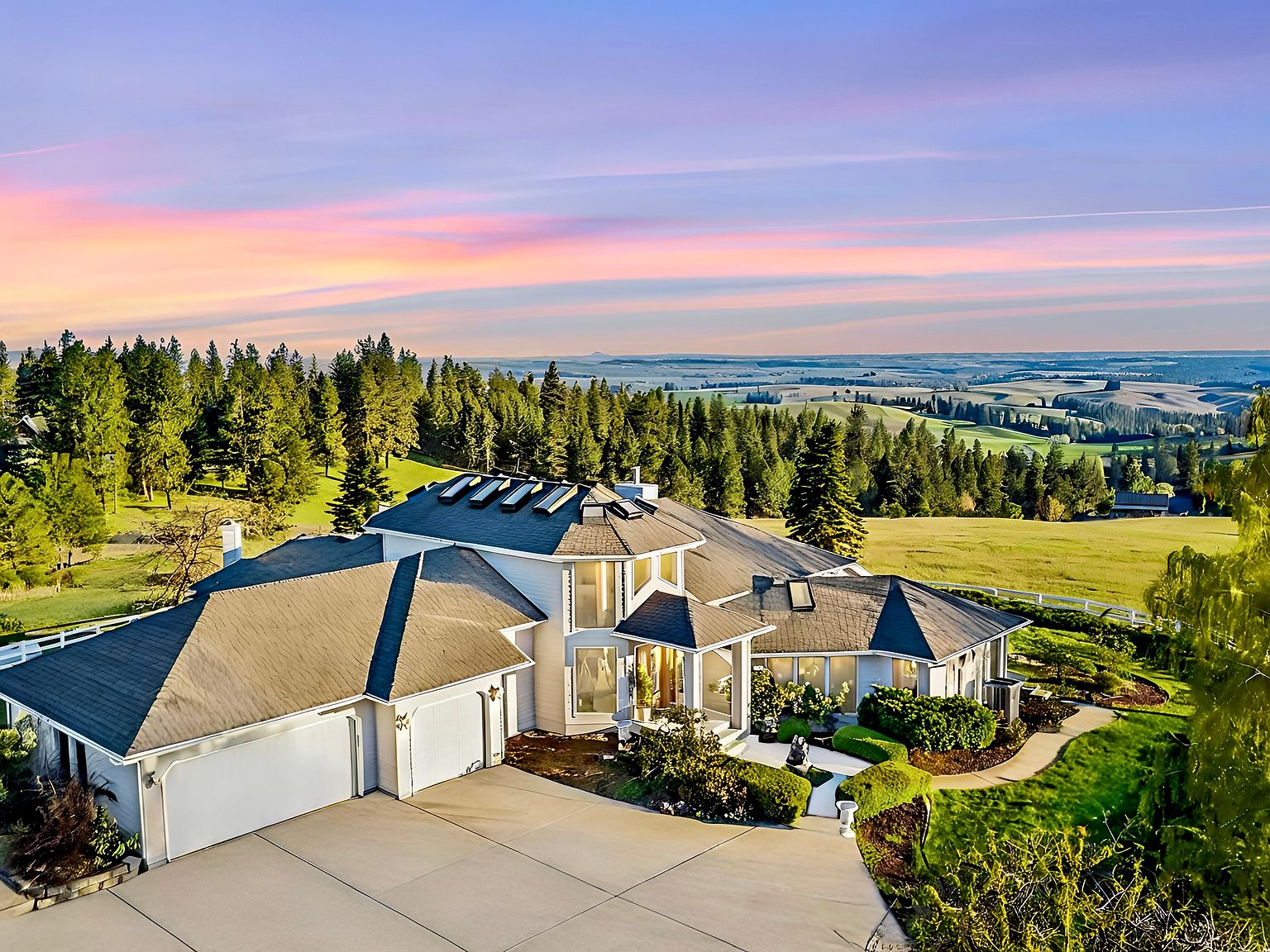 8620 S Jason Hill Ln, Spokane, WA 99223 | Zillow