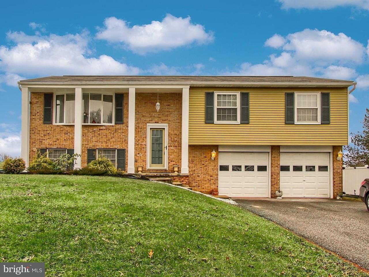 1077 Brighton Cir, Seven Valleys, PA 17360 | Zillow