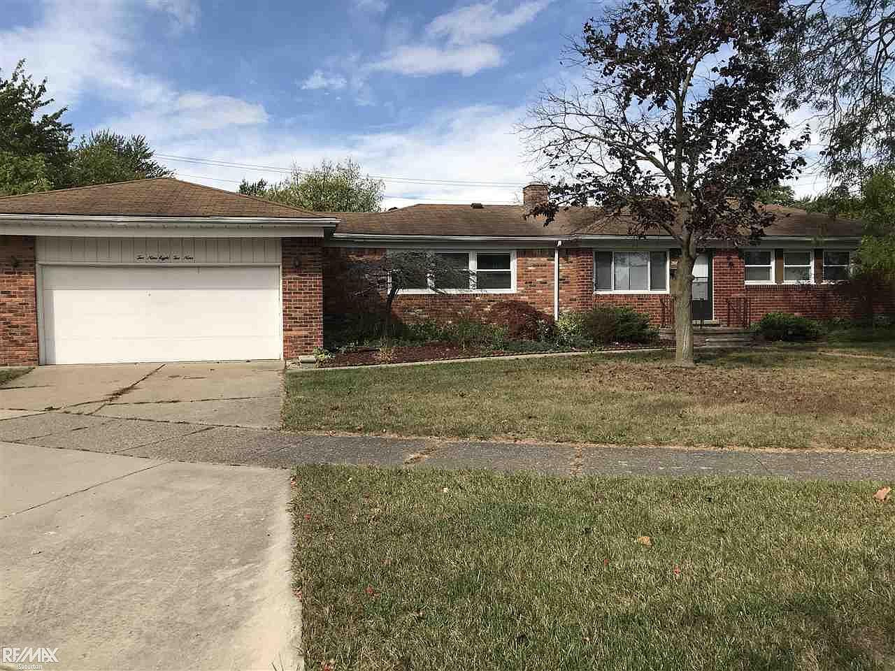 29829 Tamarack Ct, Flat Rock, MI 48134 | Zillow