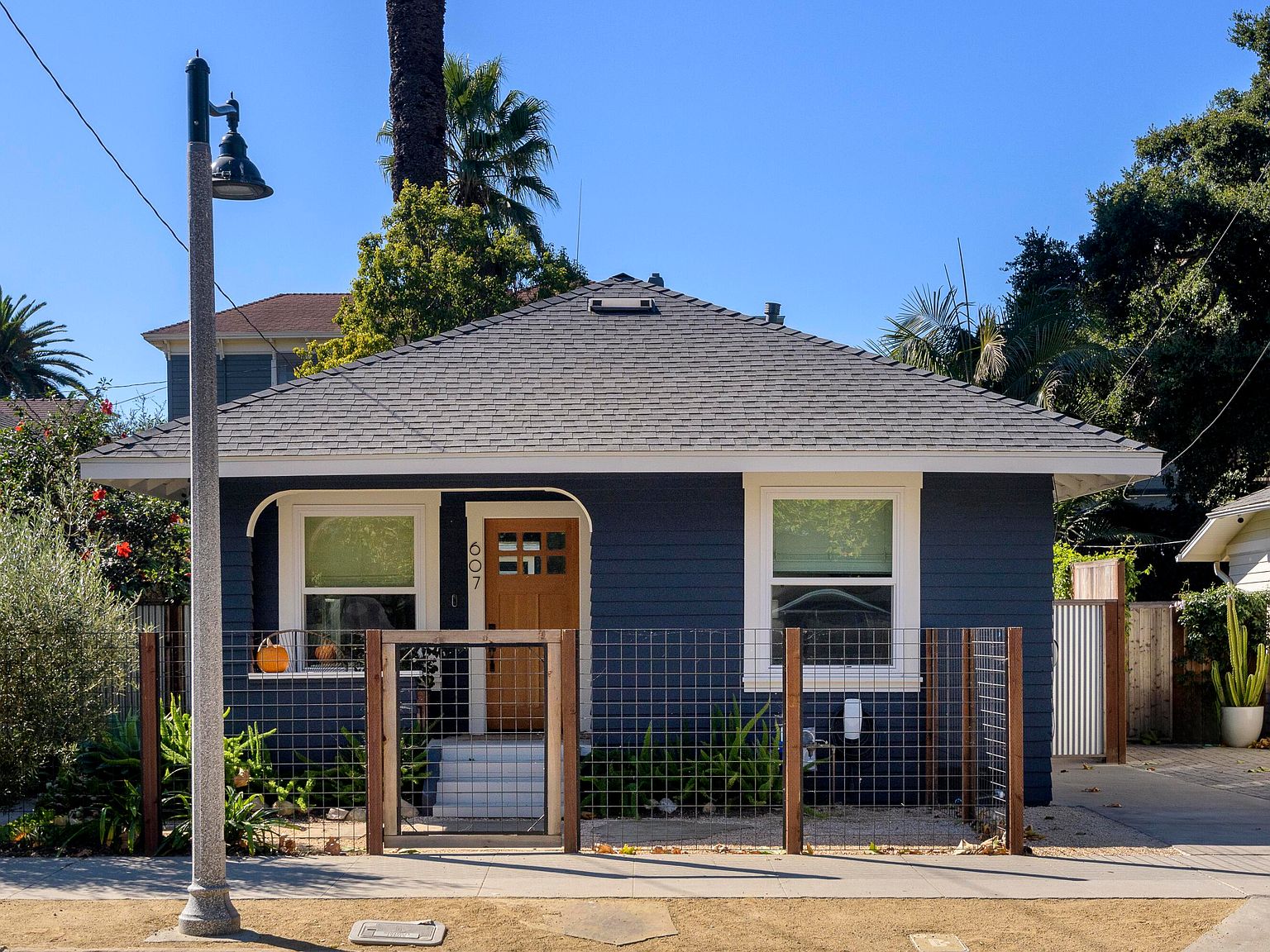 607 Bath St, Santa Barbara, CA 93101 | Zillow