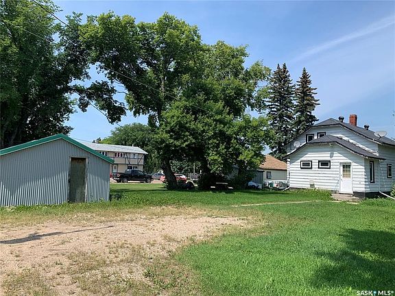 404 Main Street, Muenster, SK S0K 2Y0 | MLS #SK958433 | Zillow