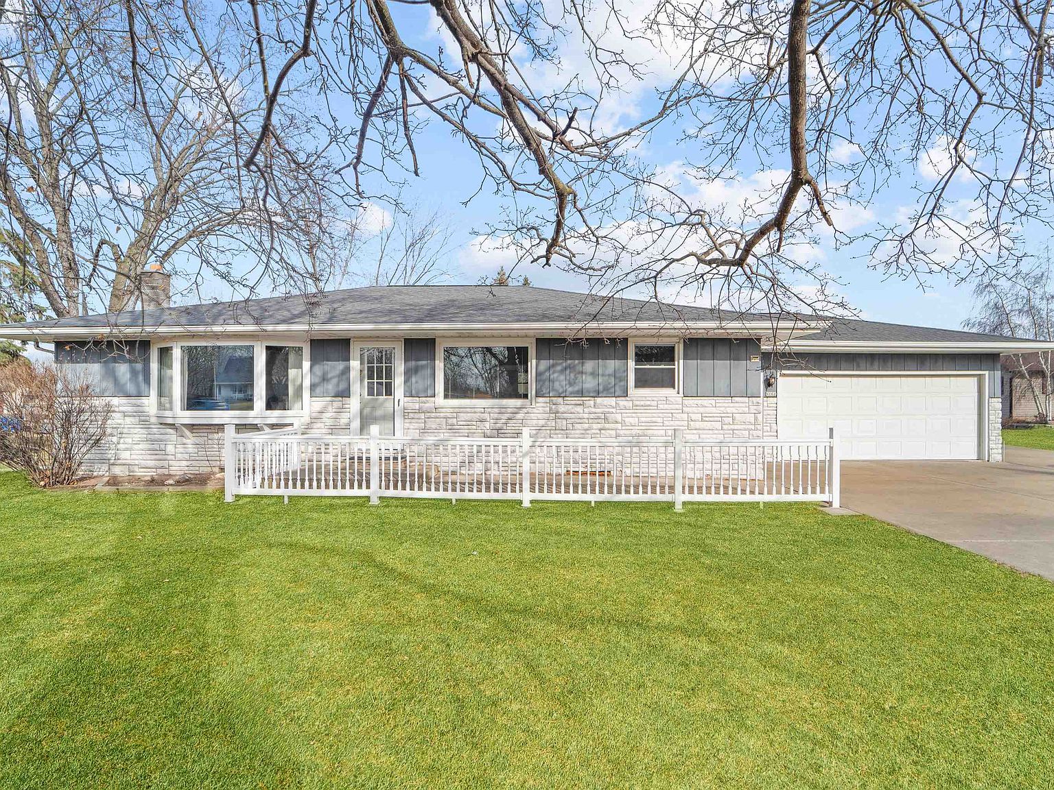 N160 County Rd N, Appleton, WI 54915 | Zillow