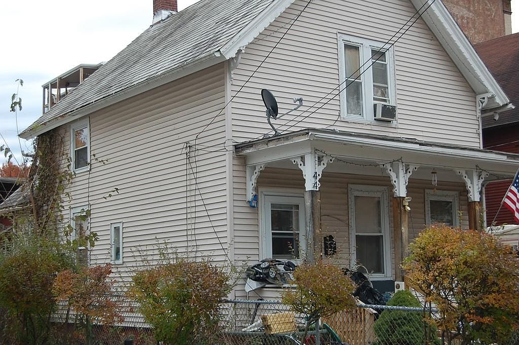 44 James St, Holyoke, MA 01040 | Zillow