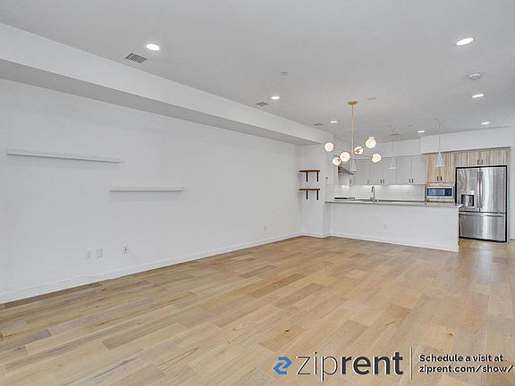 1240 1/2 Gordon St, Los Angeles, CA 90038 | Zillow