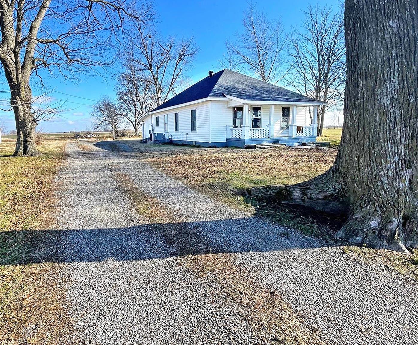 11074 County Road 717, Dexter, MO 63841 | MLS #23072887 | Zillow