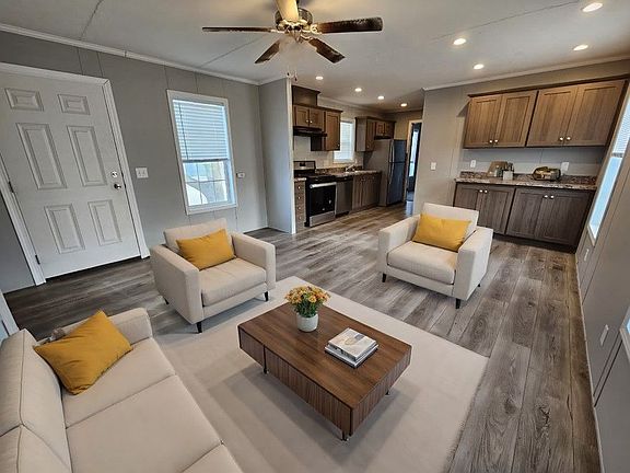 2918 E Anita Dr, Saginaw, MI 48601 | Zillow