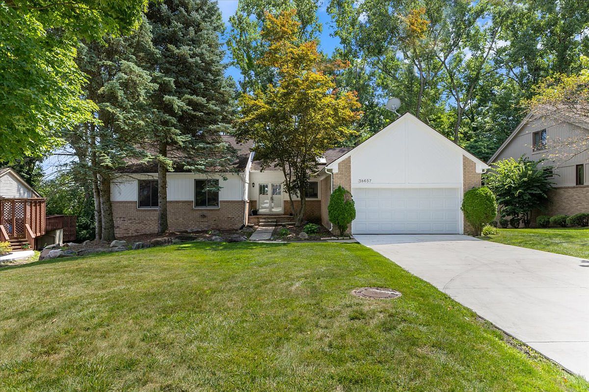 38657 Lancaster Dr, Farmington Hills, MI 48331 | Zillow