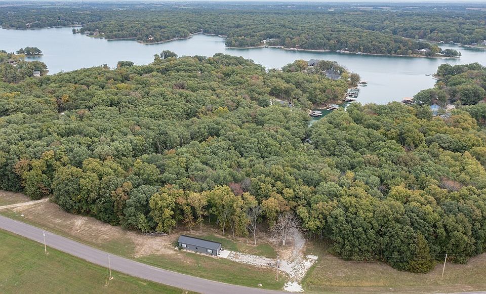 1168 Lake Dr, Keytesville, MO 65261 | MLS #36907 | Zillow