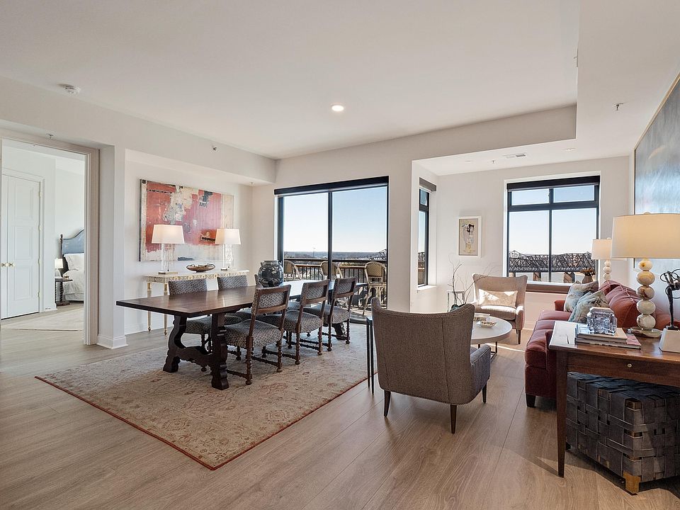 717 Riverside Dr Memphis TN | Zillow