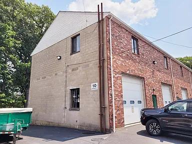 10 Cochituate St Natick MA | Zillow