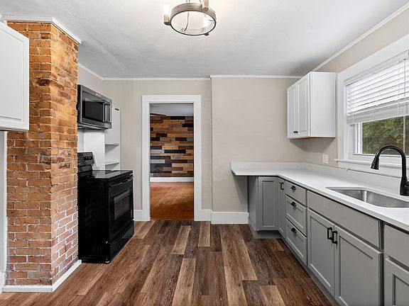 30 Washington Street, Exeter, NH 03833 | MLS #5044738 | Zillow