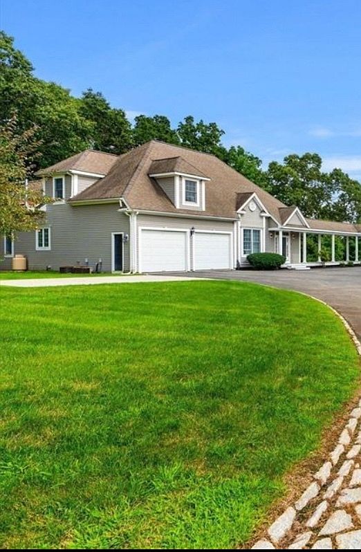 32 & 34 Autumn Ridge Rd #32, Berlin, MA 01503 | Zillow