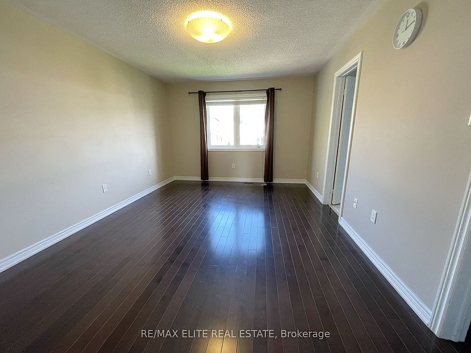 220 Farmstead Rd, Richmond Hill, ON L4S 2J6 | Zillow