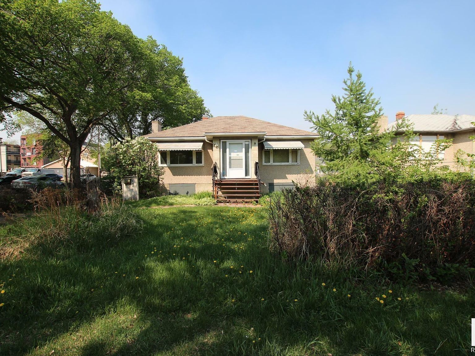 10802 106th St NW, Edmonton, AB T5H 2Y2 | Zillow
