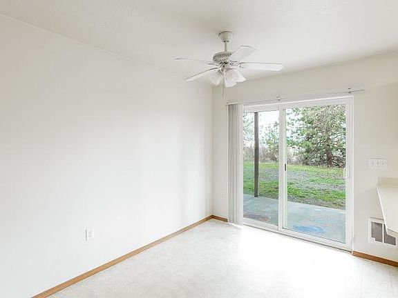 1609 E Hartson Ave APT 2, Spokane, WA 99202 | Zillow