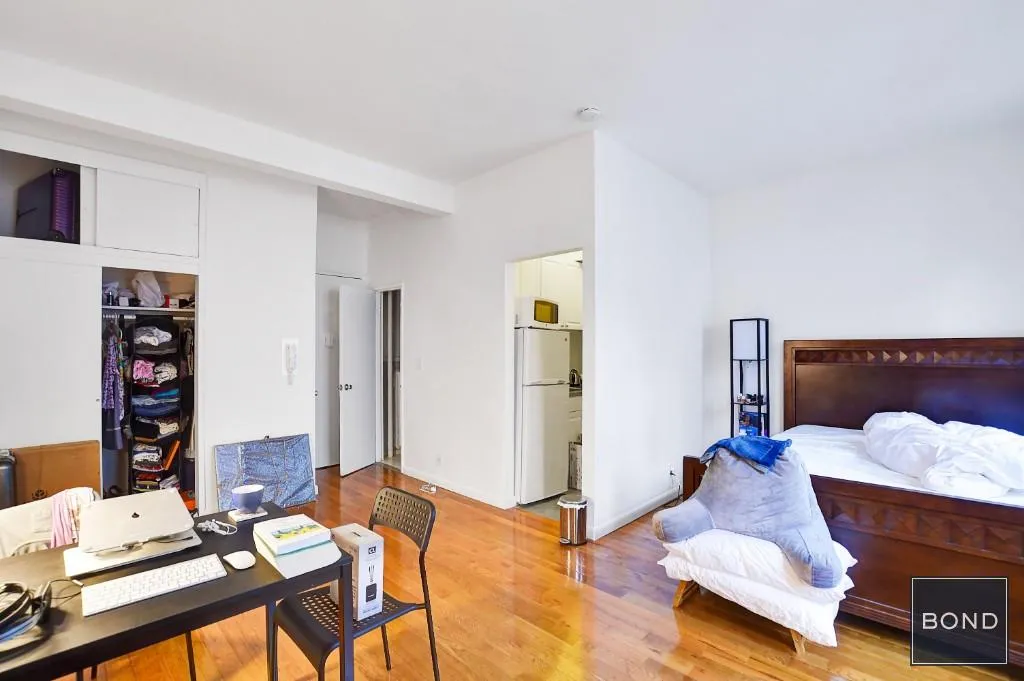 55 Perry Street #3L in West Village, Manhattan | StreetEasy