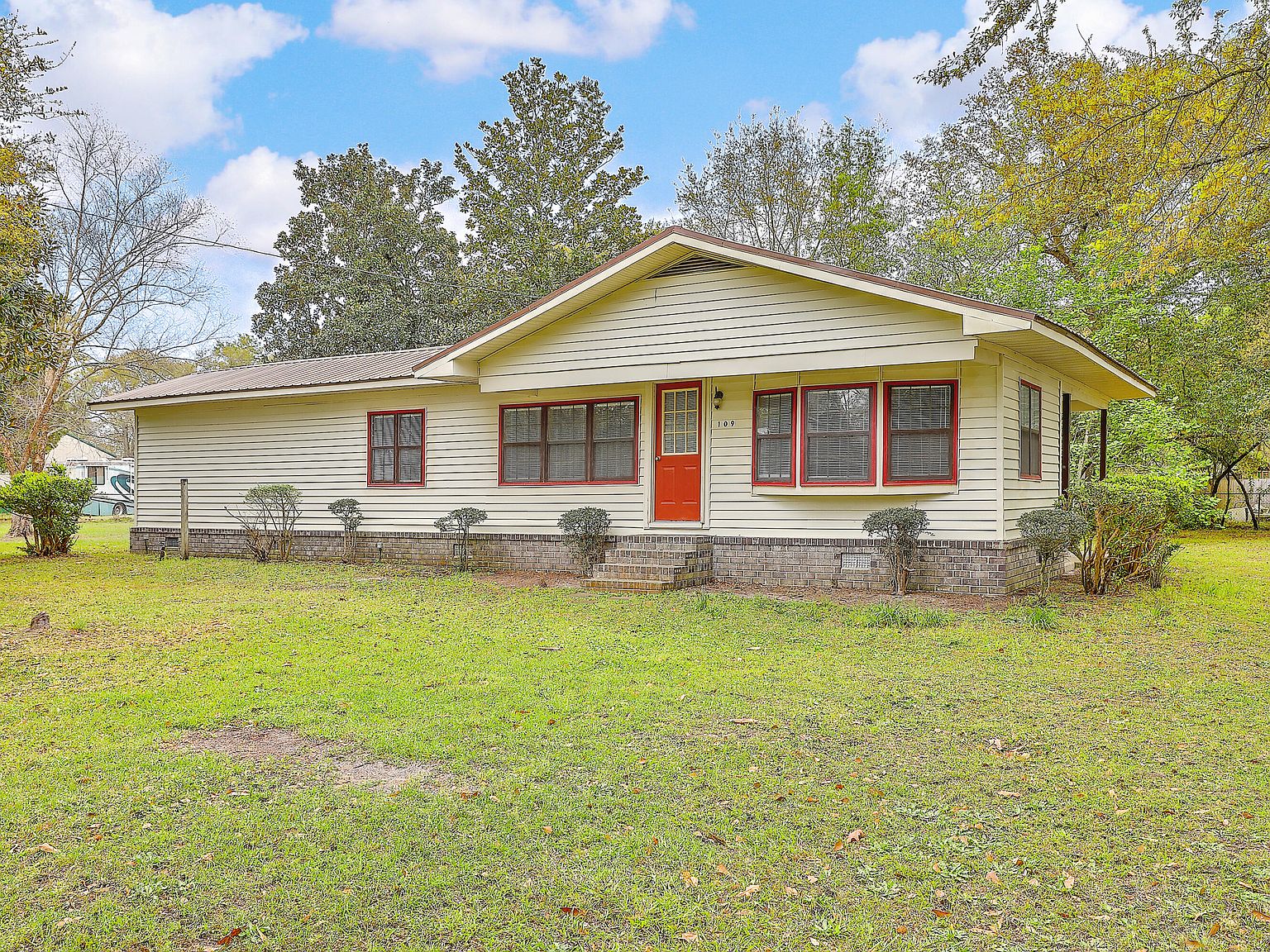 109 Broughton Hall Rd, Pinopolis, SC 29469 | Zillow