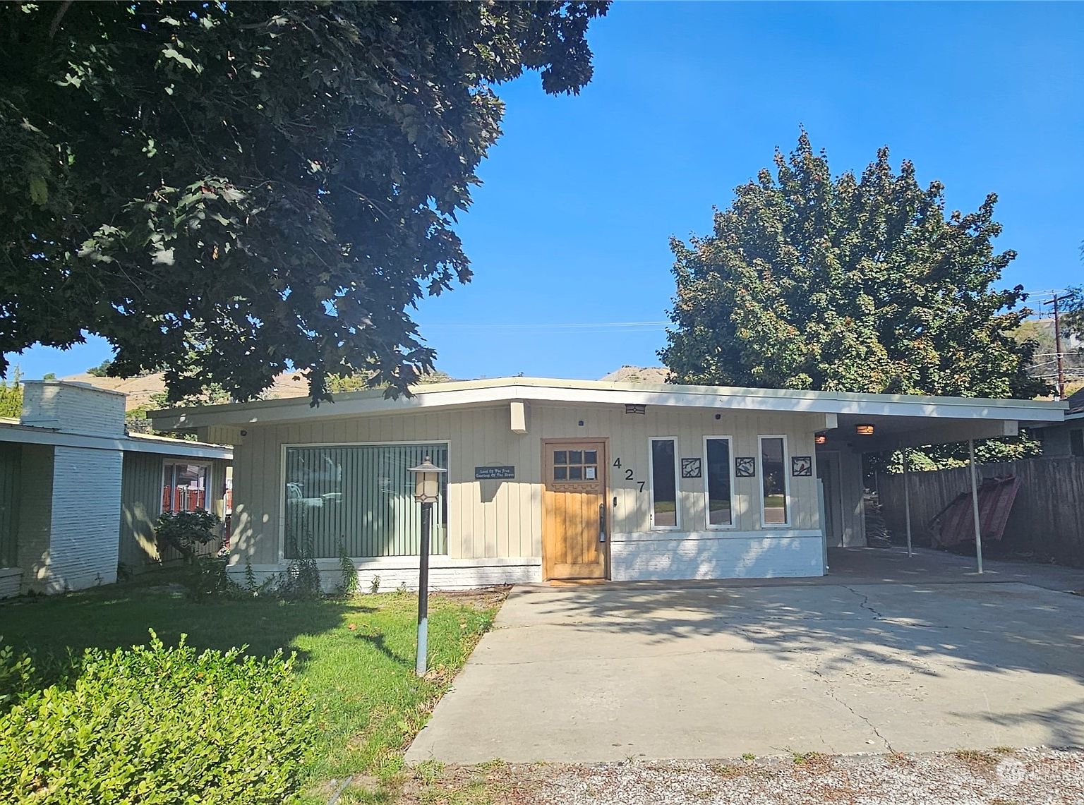 427 E Allen Avenue, Chelan, WA 98816 | MLS #2161513 | Zillow