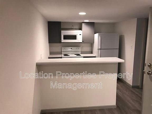 1734 W 19th Ter APT C, Lawrence, KS 66046 | Zillow