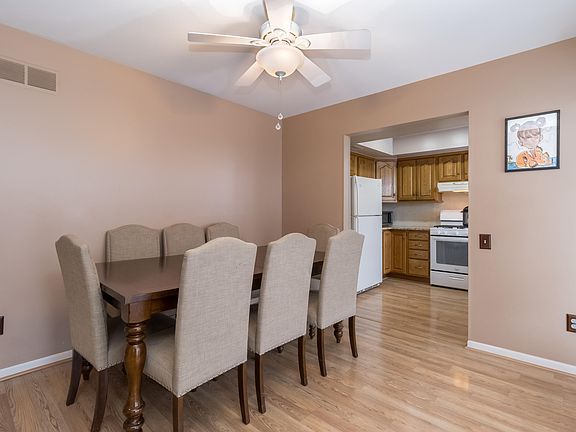 42371 Dianna Ct, Clinton Township, MI 48038 | MLS #24003918 | Zillow