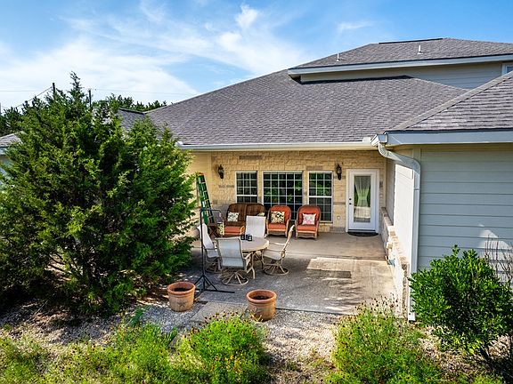 113 Pond Creek Ln W, Hunt, TX 78024 | MLS #119409 | Zillow