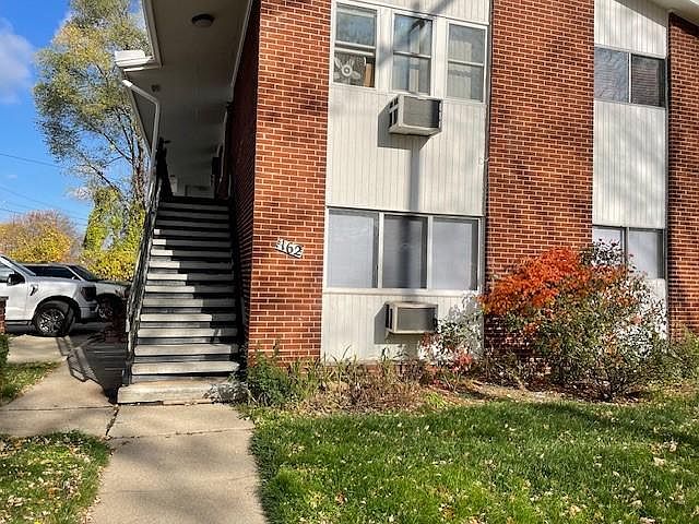 162 Antoine St #1, Wyandotte, MI 48192 | Zillow