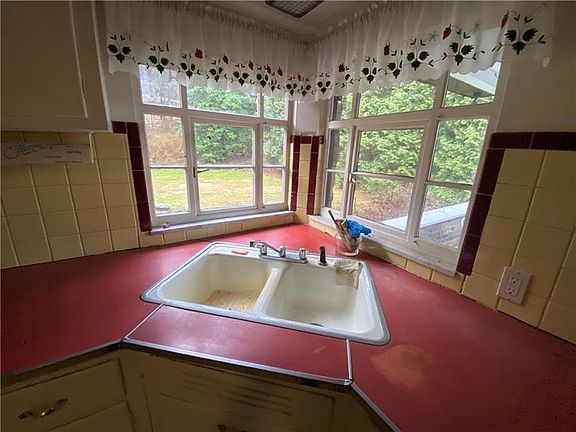 409 Rodi Rd, Pittsburgh, PA 15235 | MLS #1594398 | Zillow