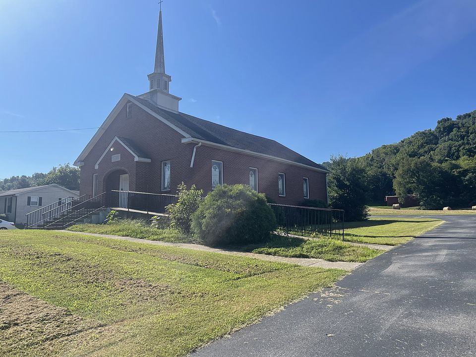 732 Lancaster Hwy, Lancaster, TN 38569 | Zillow