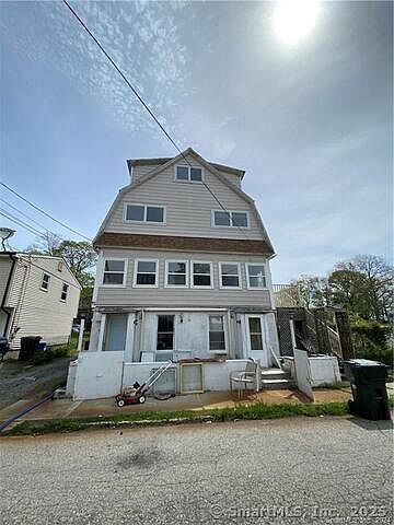 41 Stuart Avenue, New London, CT 06320 | MLS #24119359 | Zillow