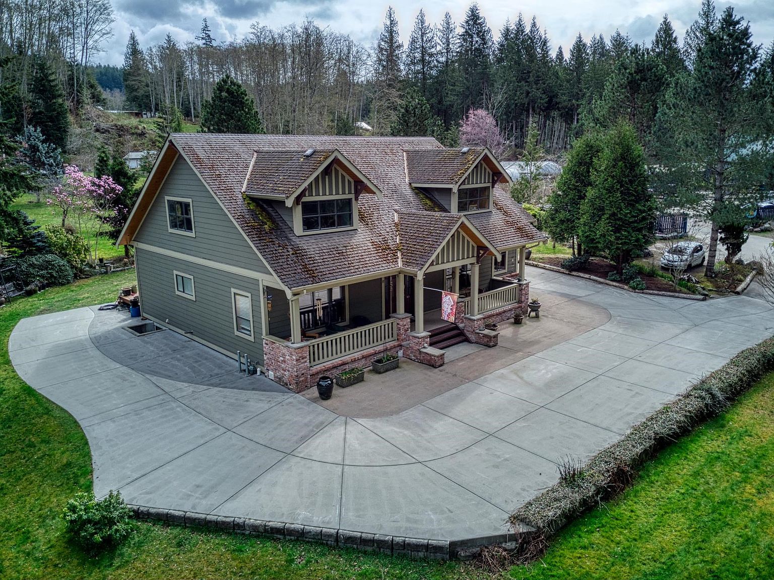 5300 Yukon Ave, Powell River, BC V8A 4H4 | MLS #R2867753 | Zillow