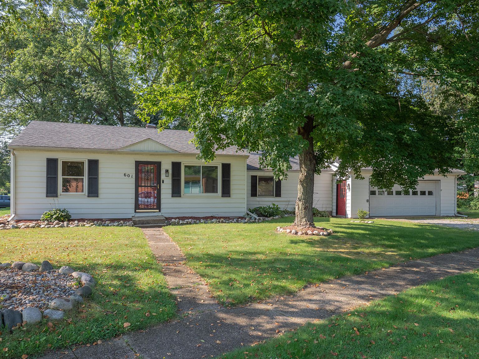601 W Michigan Ave, Augusta, MI 49012 | Zillow