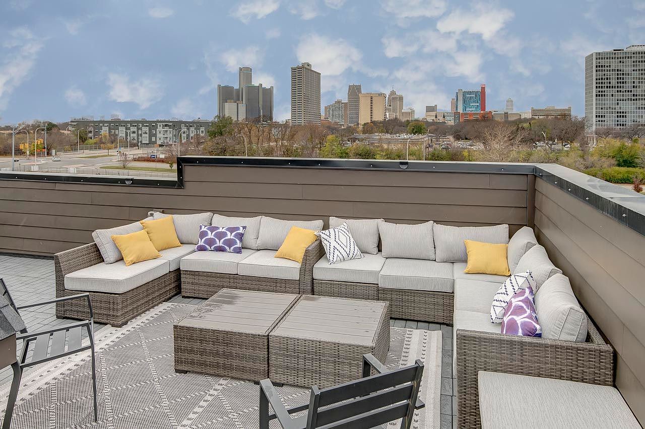 1058 Friends Dr #9, Detroit, MI 48207 | Zillow