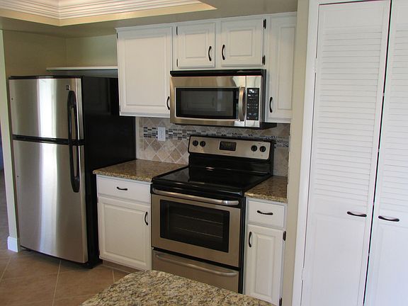 8425 Raymond Dr, Boynton Beach, FL 33472 | Zillow