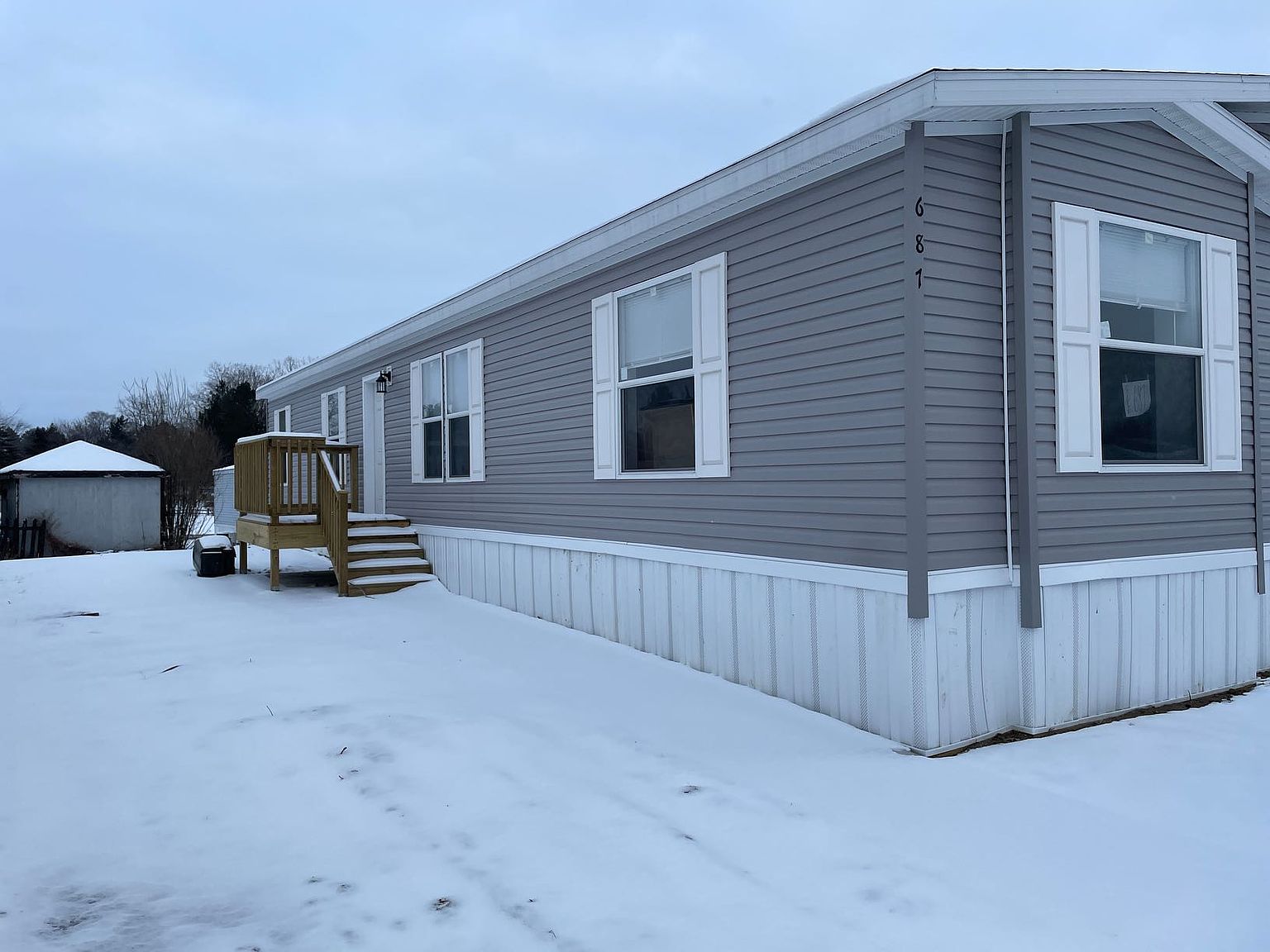 687 Elmdale Ln E, Almont, MI 48003 | Zillow