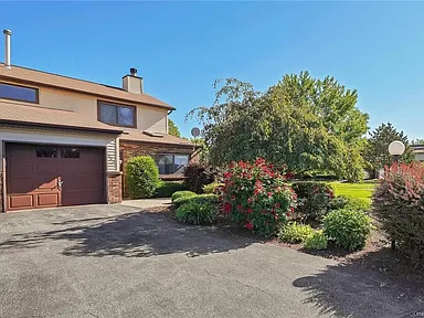 Plum Point Apartments - New Windsor, NY | Zillow