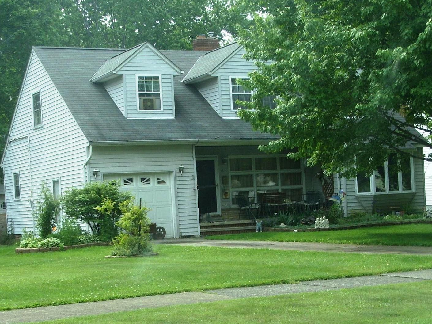 5890 W 224th St, Fairview Park, OH 44126 | Zillow