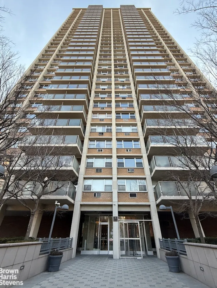 75 Henry Street #8C in Brooklyn Heights, Brooklyn | StreetEasy
