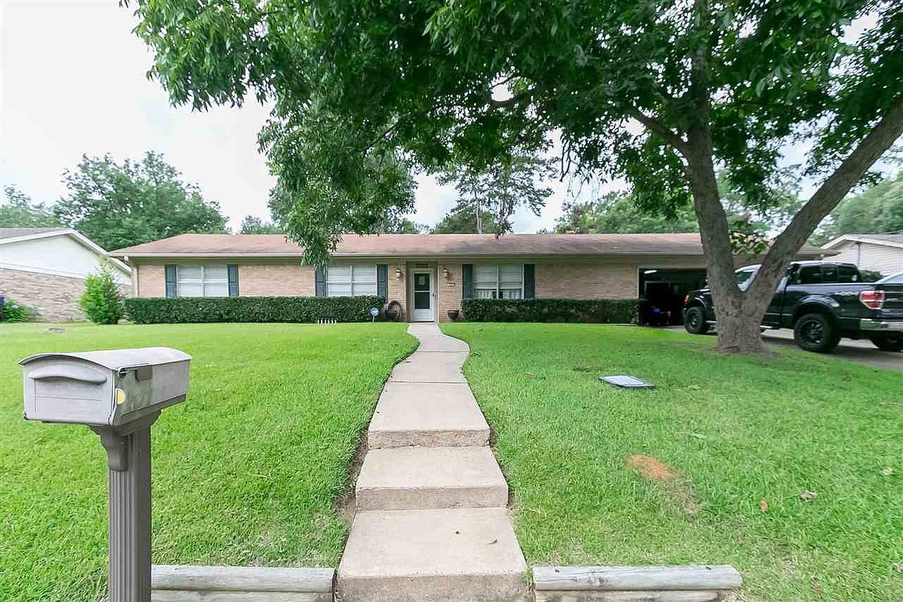1805 Rodden Dr, Longview, TX 75604 | Zillow