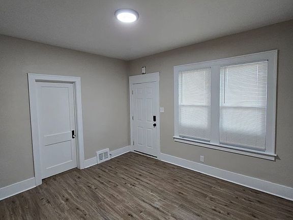 9354 Bessemore St, Detroit, MI 48213 | Zillow