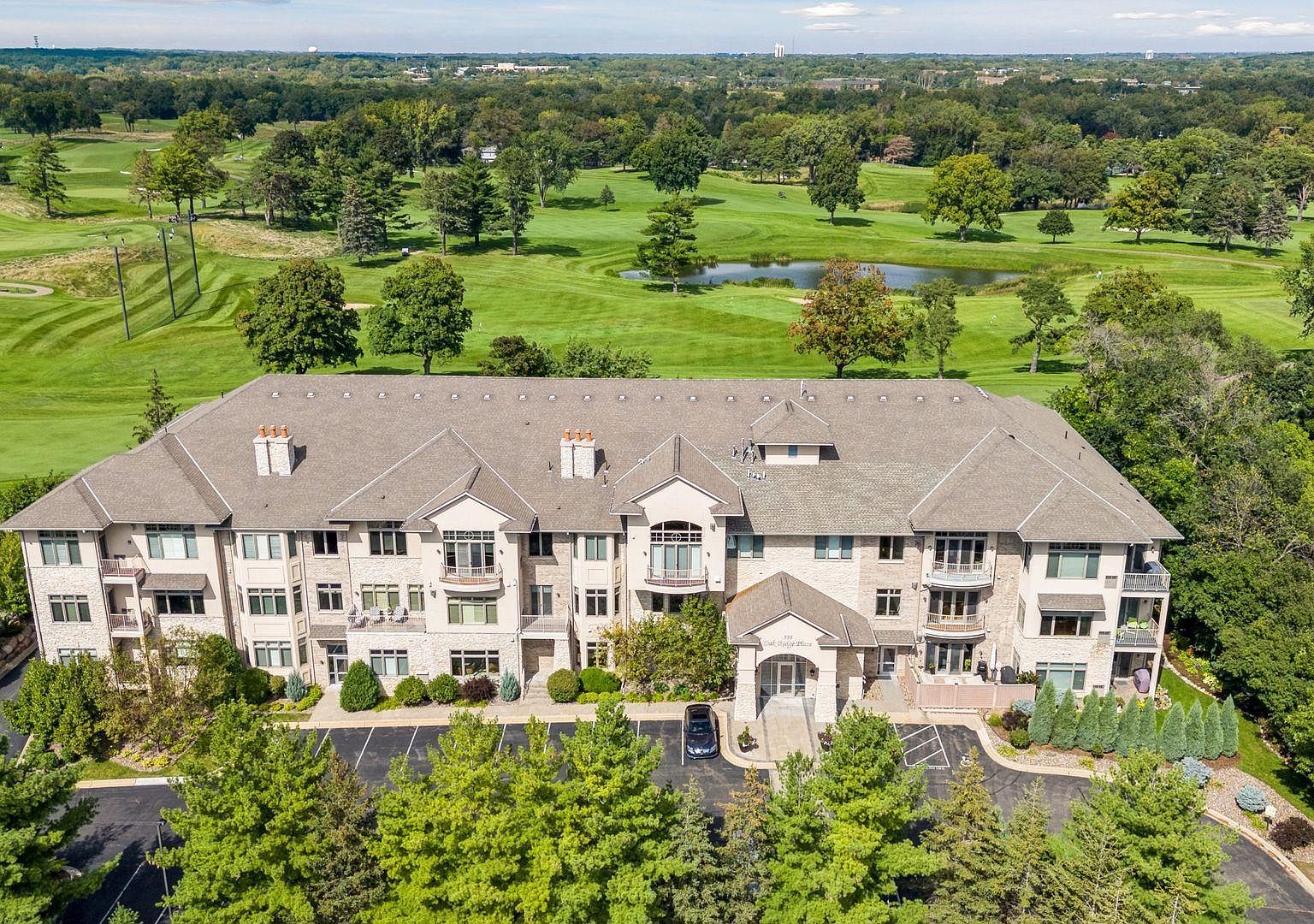 555 Oak Ridge Pl APT 230, Hopkins, MN 55343 | Zillow