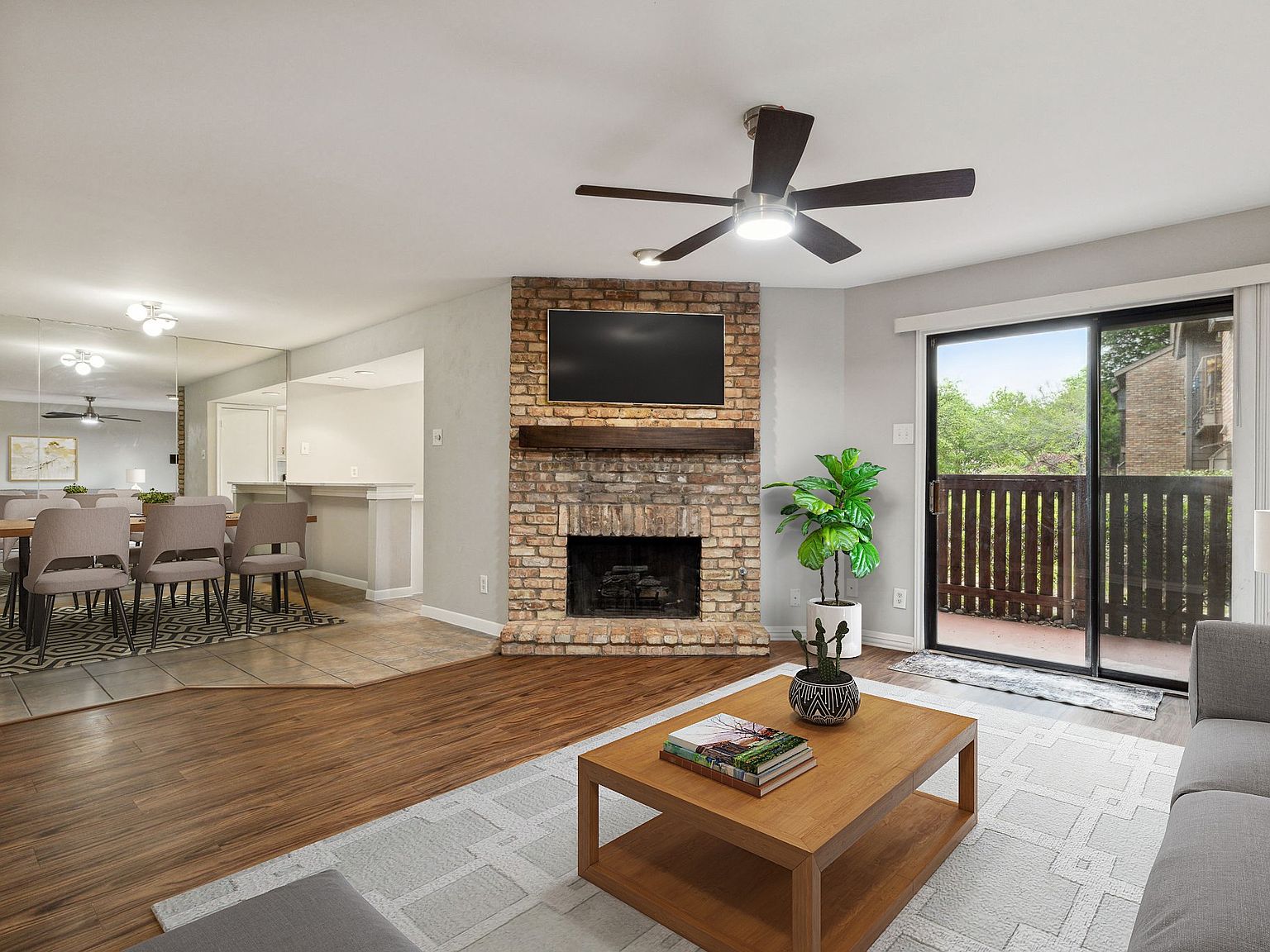 15221 Berry Trl APT 203, Dallas, TX 75248 | Zillow