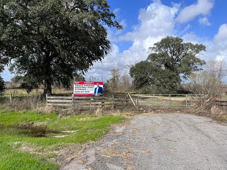 8214 State Highway 35, Angleton, TX 77515 | Zillow